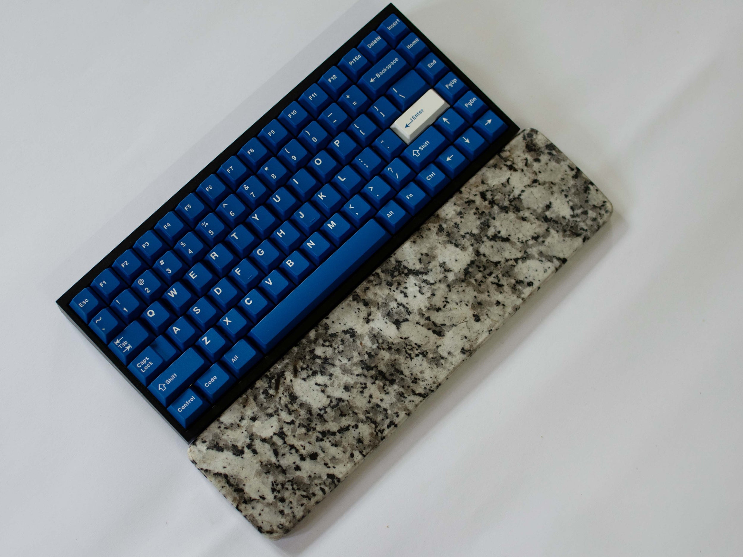 aceKBD: Premium Deskmats & Ergonomic Wrist Rests